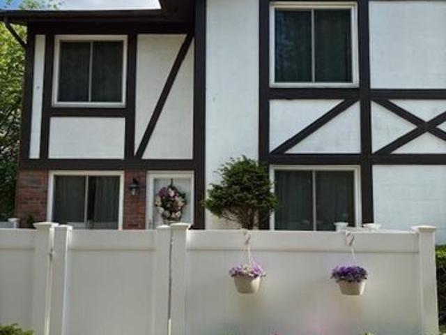273 Birchwood Rd Unit 273, Medford, NY 11763