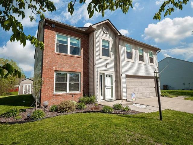273 Brixton Woods West Dr, Pittsboro, IN 46167