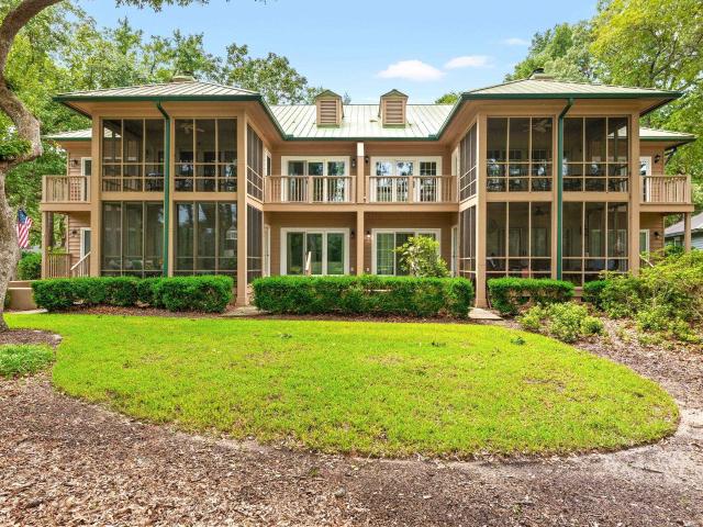 273 Golden Bear Dr. F 4