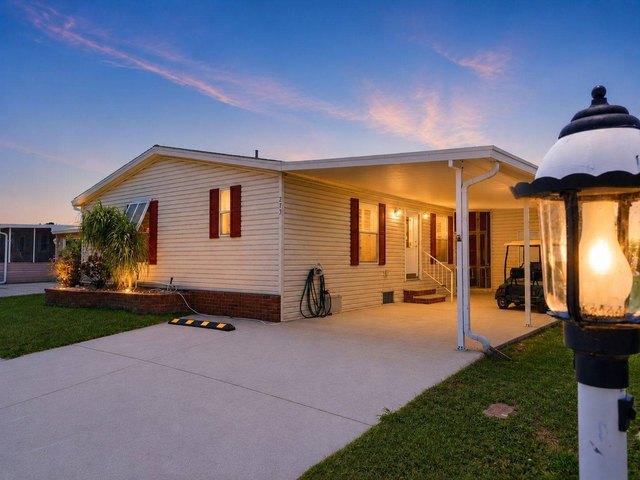 273 Gardenia Ln, Parrish, FL 34219