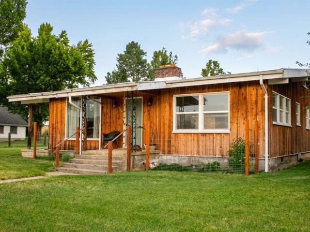 273 Diggles St, Etna, CA 96027