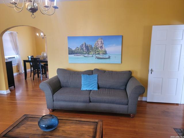 273 E Lullwood Ave, San Antonio, TX 78212 | MLS #1940