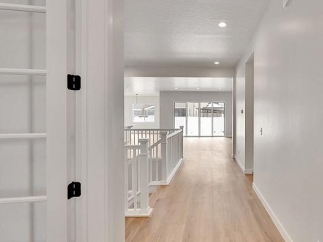 273 E Polaris Dr, Saratoga Springs, UT 84045