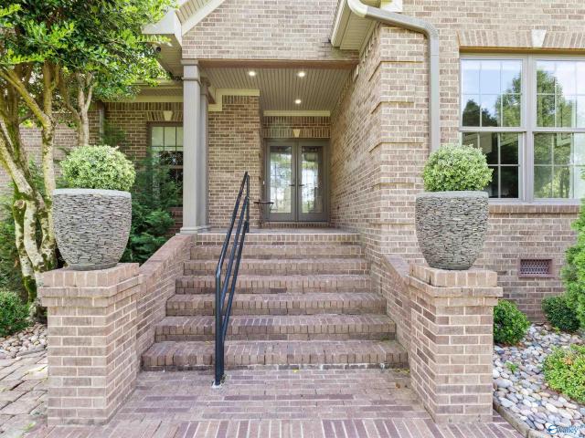 273 Edmonds Drive