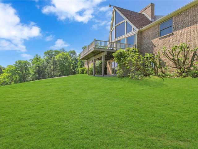 273 Fairview Rd