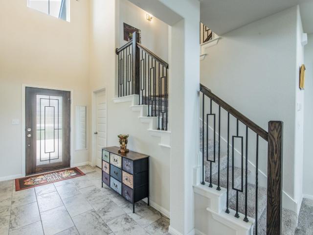 273 Falling Star Ln