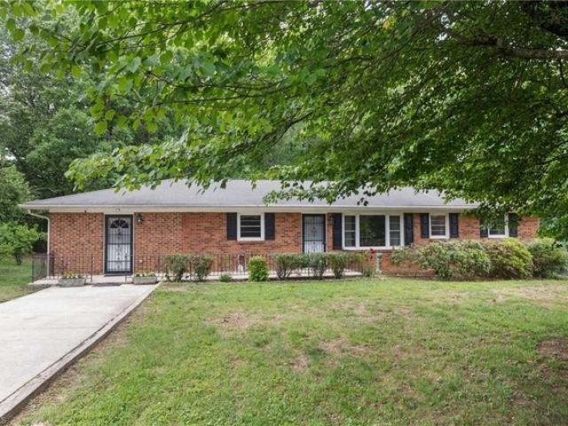 273 Livengood Dr, Winston Salem, NC 27107