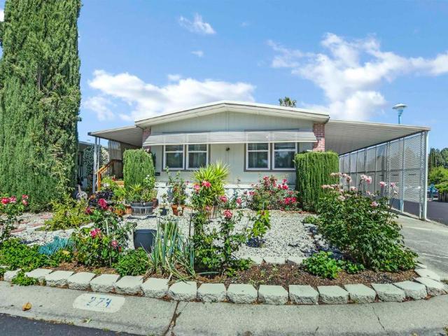 273 Luau Dr