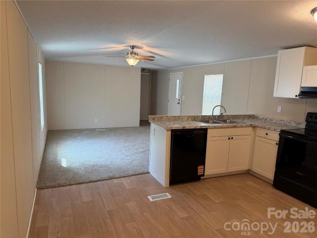 273 McMillan Dr, Hendersonville, NC 28792 | MLS #4367