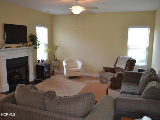 273 N Prince Henry Way