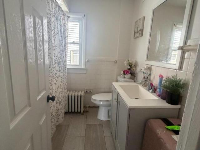 273 Netherwood Ave # 2
