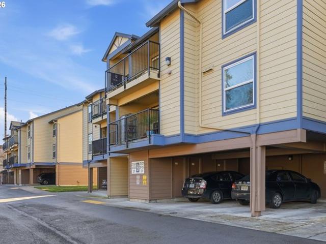 273 SE 162nd Ave, Portland, OR 97233