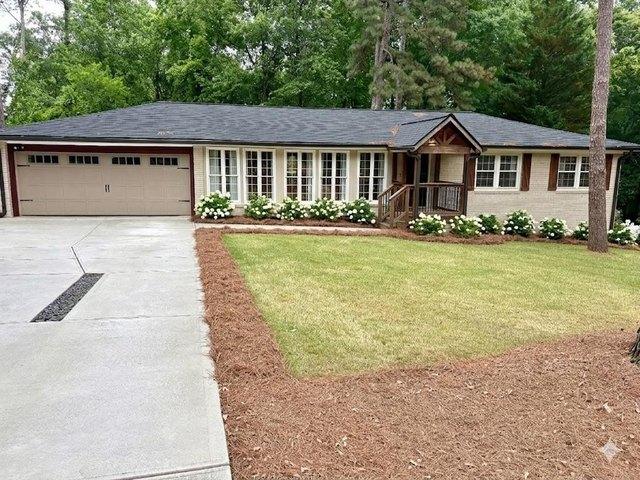 273 Skyland Dr, Roswell, GA 30075