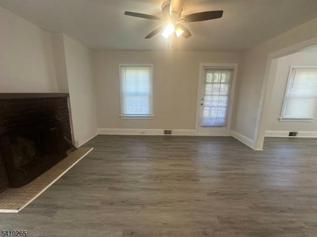 273 W Mount Pleasant Ave