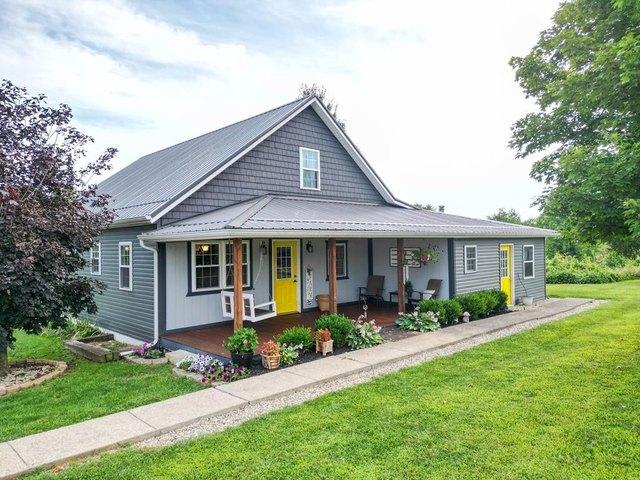 273 Wolf Run Rd, Patriot, OH 45658