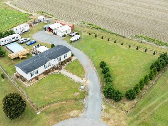 273 Wall St, Snow Hill, NC 28580
