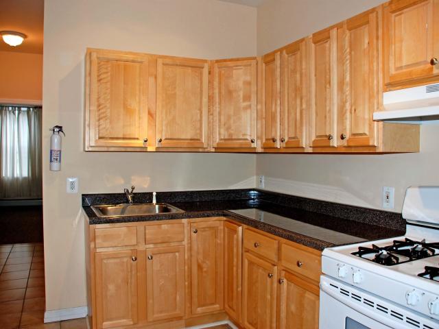 273 Webster Ave # 4