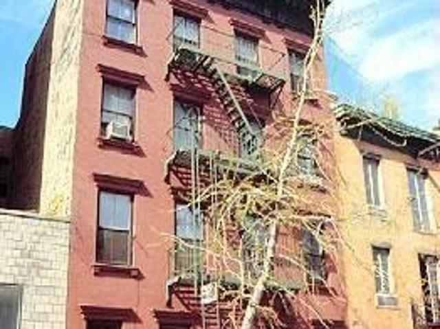 273 West 10th Street: 1 bd 1 ba