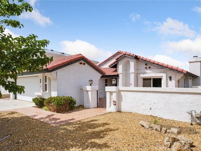 27444 Lakeview Dr, Helendale, CA 92342