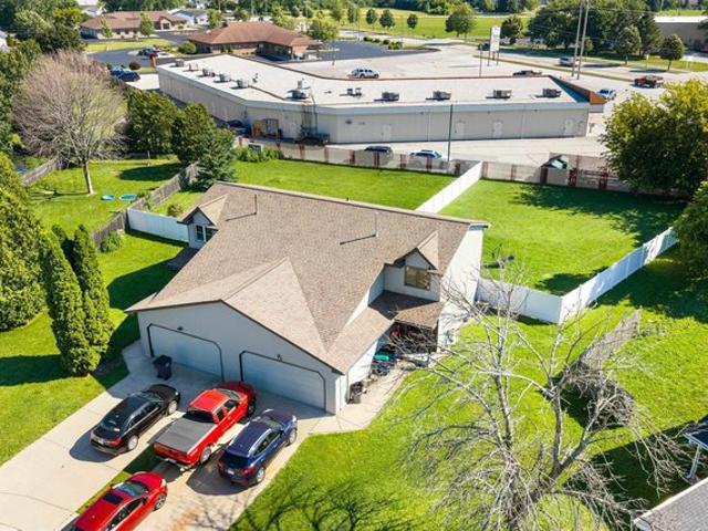 2744 Monaco Dr, Green Bay, WI 54311