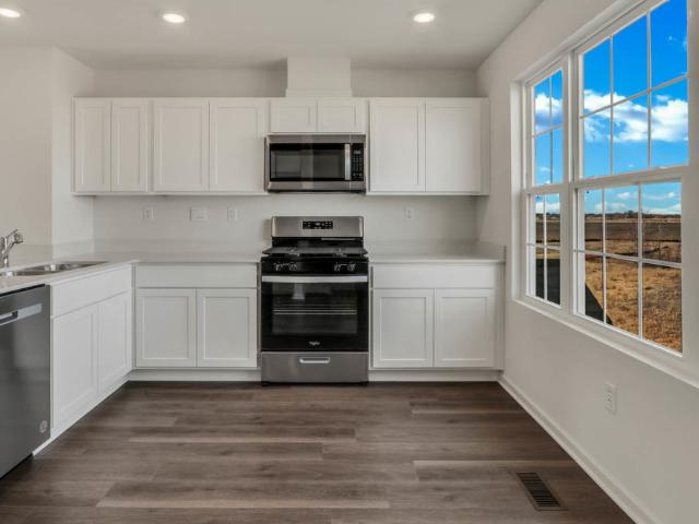 2744 Arrowhead Drive