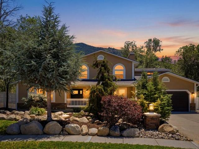 2744 E Woodhampton Cir, Sandy, UT 84092