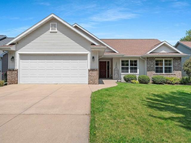 2744 W Commonwealth Ct, Appleton, WI 54914