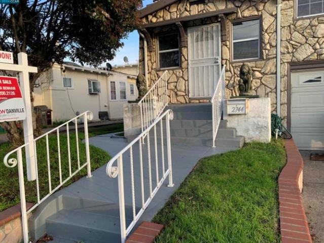 2744 67th Ave, Oakland, CA 94605