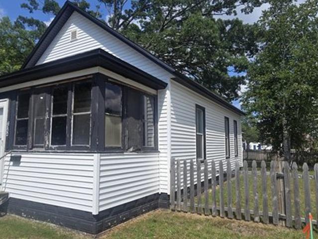 2744 8th St, Muskegon Heights, MI 49444