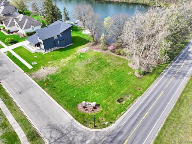 2745 Maritime Drive