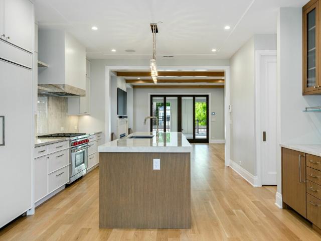 2745 N Bosworth Avenue Unit 2, Chicago, US, IL