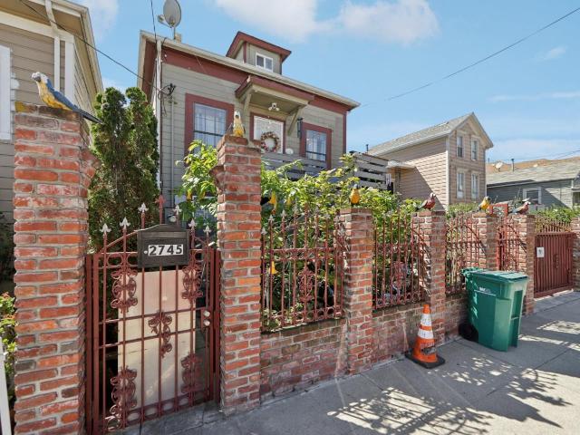 2745 E 10th St, Oakland, CA 94601 | MLS #ML82038 | Compass