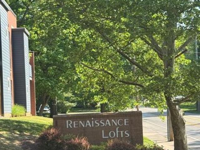 2745 Grinstead Dr Apt 106, Louisville, KY 40206