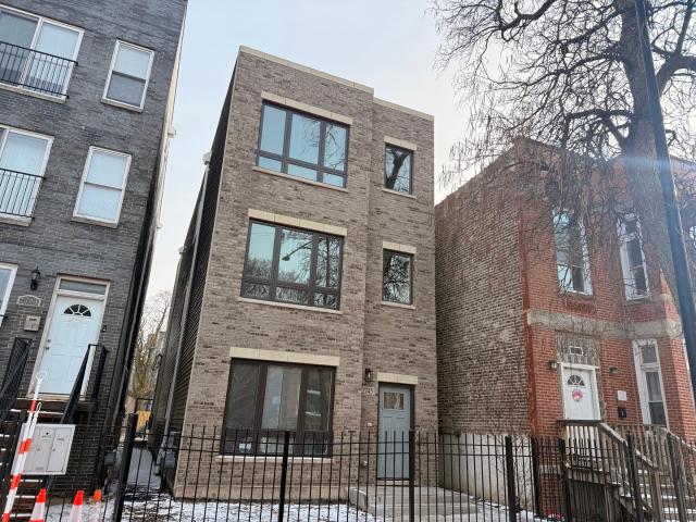 2745 W Monroe St, Chicago, IL 60612 | Compass