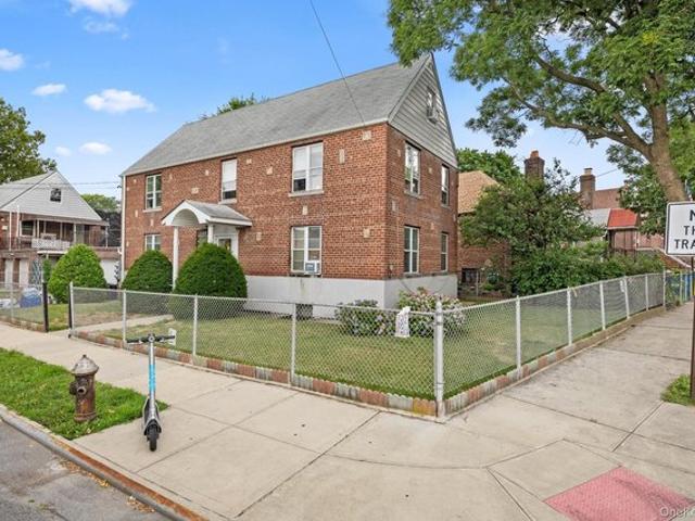 2745 Woodhull Ave, Bronx, NY 10469