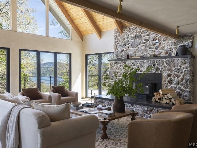 27463 Alpen Dr, Lake Arrowhead, CA 92352 | MLS #32600