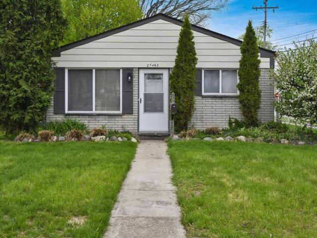 27463 Delton St, Madison Heights, MI 48071
