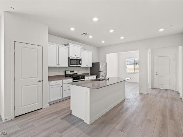 2746 Amelia Pointe St, Las Vegas, NV 89156 | MLS #2737