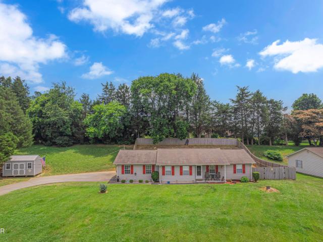 2746 Kentwood Drive