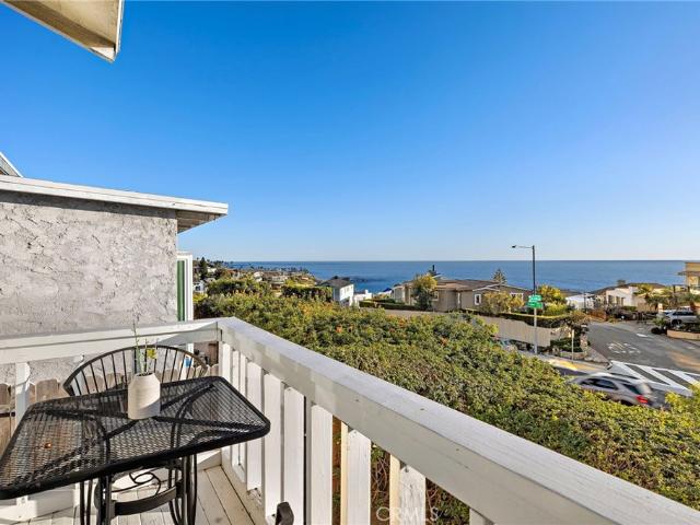 2746 S Coast