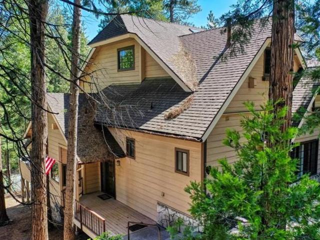 27474 White Fir Dr, Lake Arrowhead, CA 92352