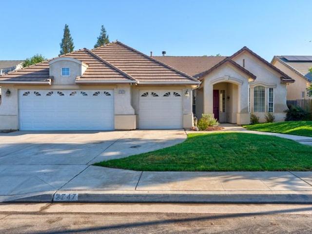 2747 Austin Ave, Clovis, CA 93611