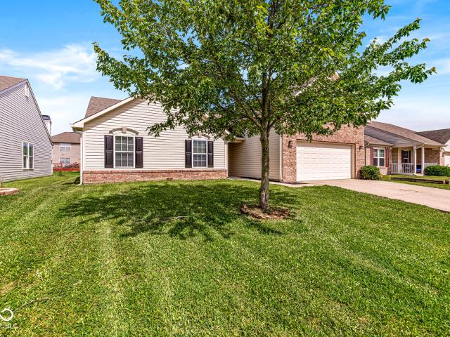 2747 Foxbriar Place