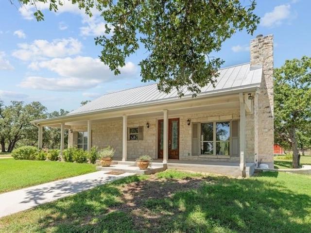 2747 Lower Crabapple Rd, Fredericksburg, TX 78624