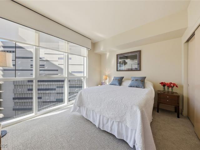 2747 Paradise Road 1205