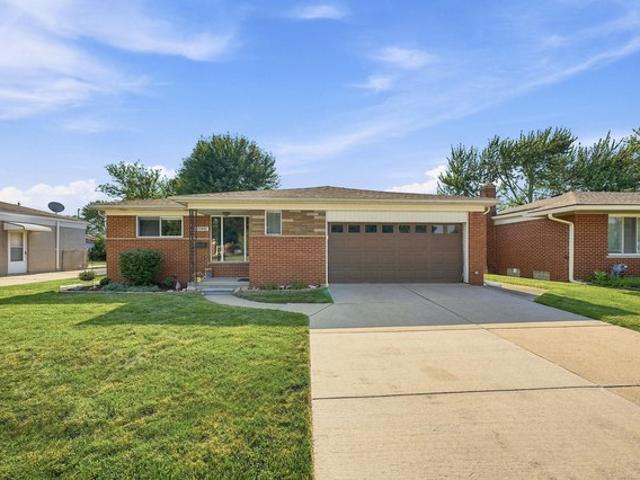 27481 Cosgrove Dr, Warren, MI 48092