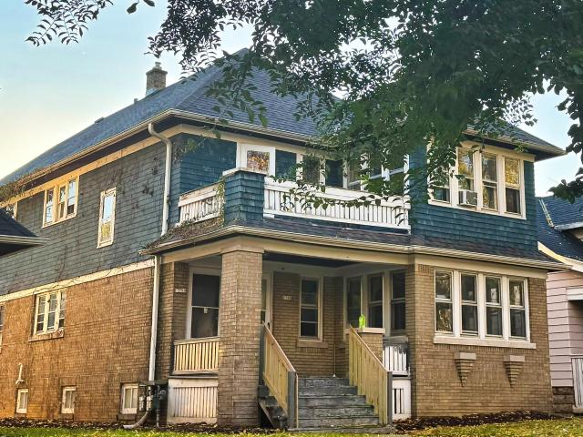 2748 N 44th St, Unit 2750