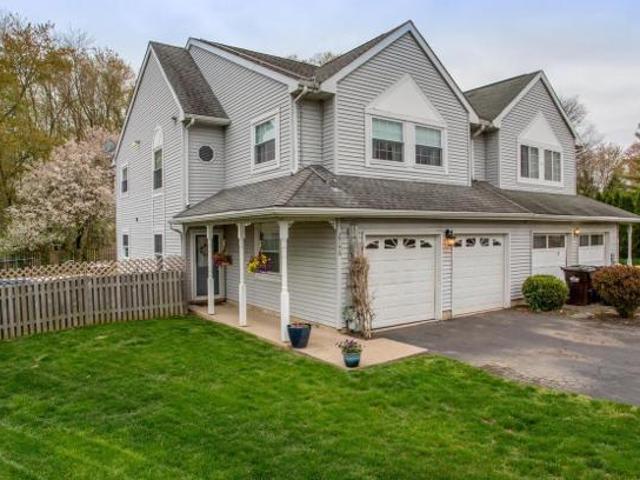 2748 Spring Meadow Dr, Warrington, PA 18976