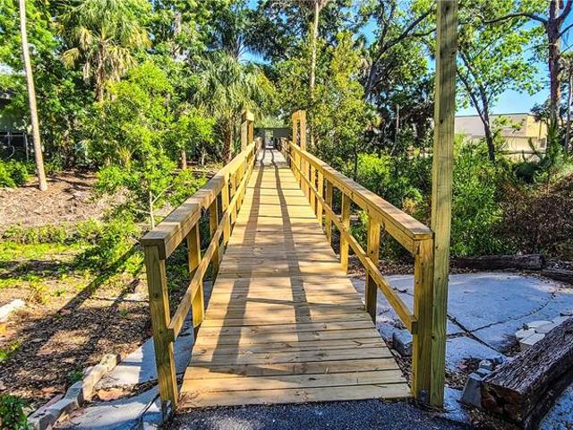 2749 Orchid Oaks Dr, Unit 302, Sarasota, FL 34239 | MLS #A4690
