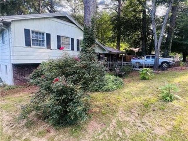 2749 Shelley Ln, Ellenwood, GA 30294